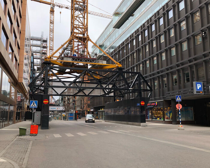 Planning with innovative crane positioning - Strata Project Solutions